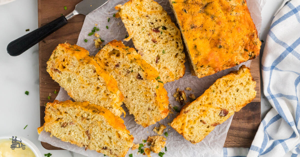 Quick Cheese Bacon Bread With Chives