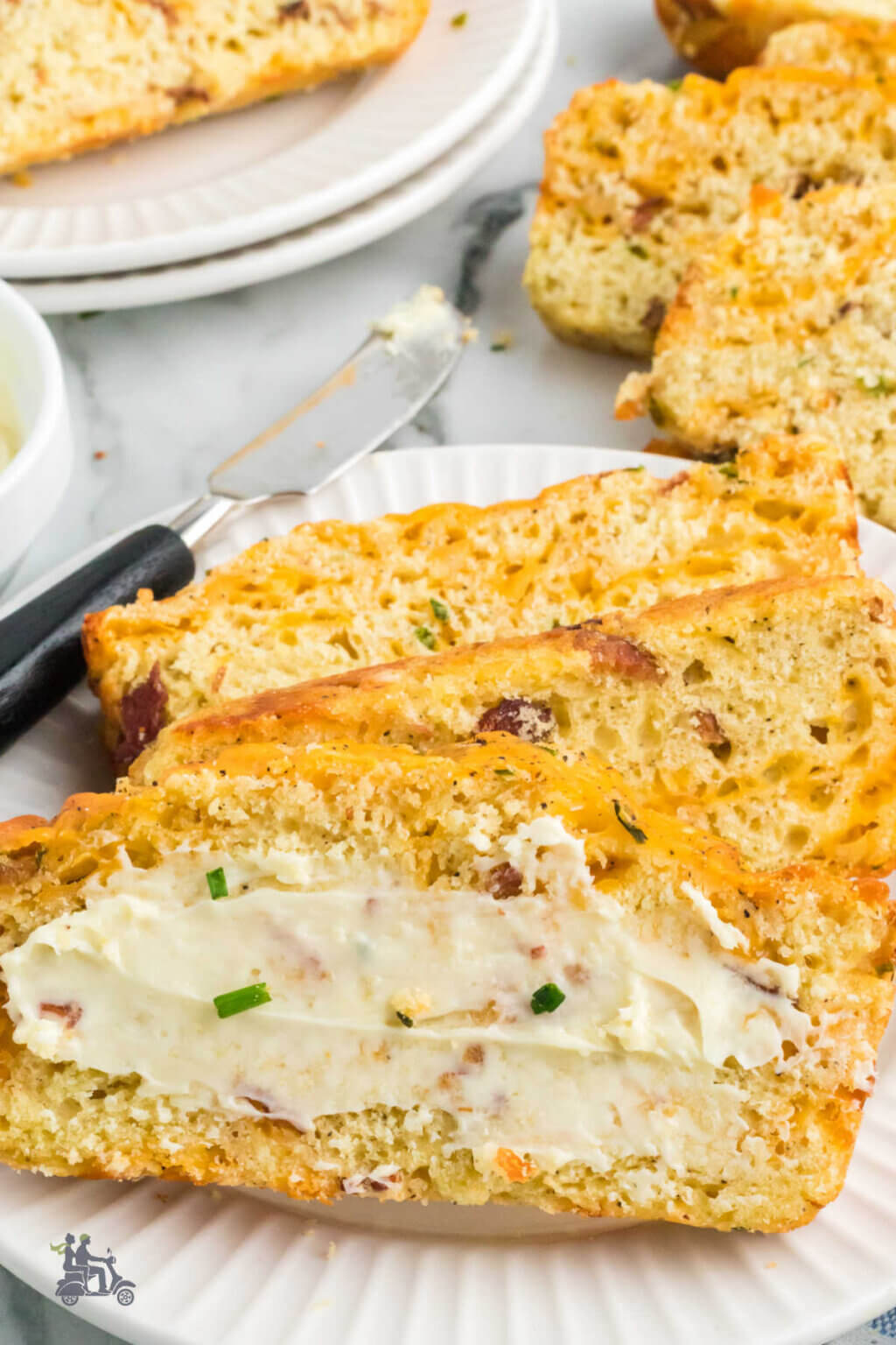 Quick Cheese Bacon Bread With Chives