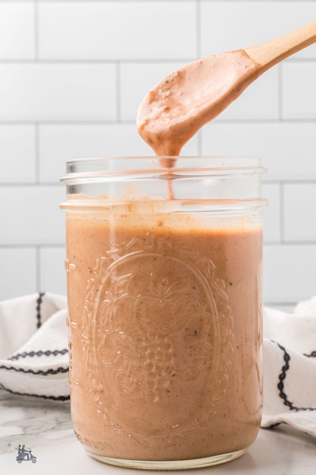 Elevate Meals: Spicy Russian Dressing Exploring Zesty Flavors